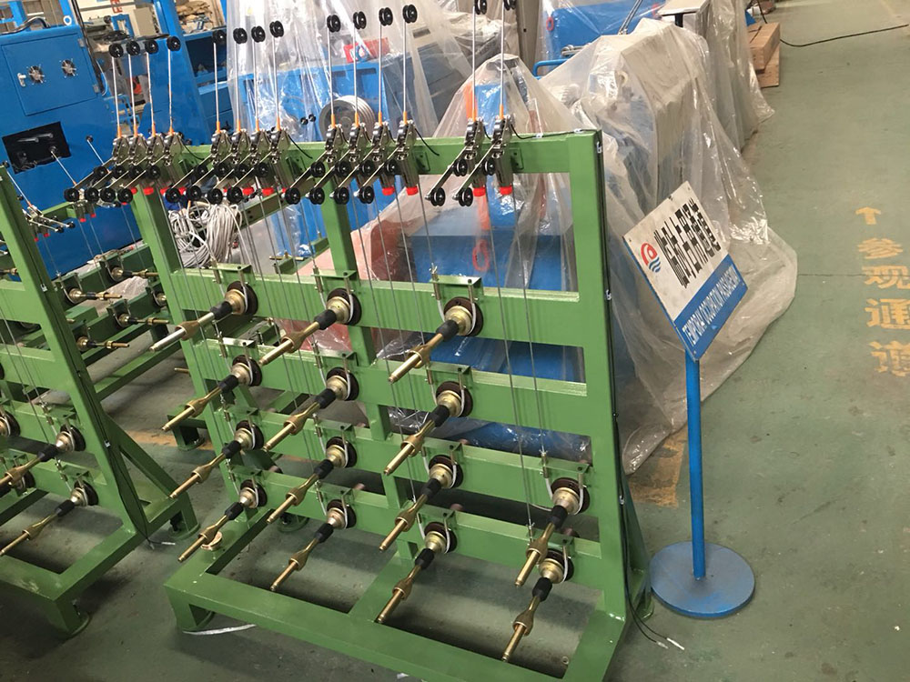 180 Moving Bobbin Tension Pay-offs